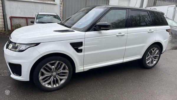 White Land Rover Range Rover Sport 2016 in Taurage, with an engine capacity of 5.00 L and mileage of 380 thousand km for 27500 €, photo 3 on AUTOMOTO.COM.LV