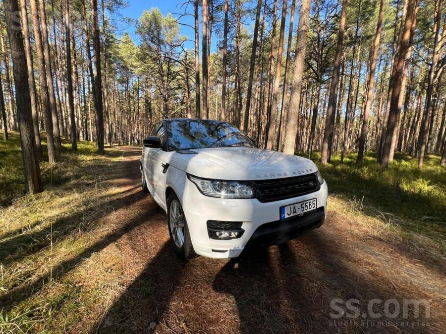 White Land Rover Range Rover Sport 2016 in Riga, with an engine capacity of 3.00 L and mileage of 142 thousand km for 31500 €, photo 4 on AUTOMOTO.COM.LV