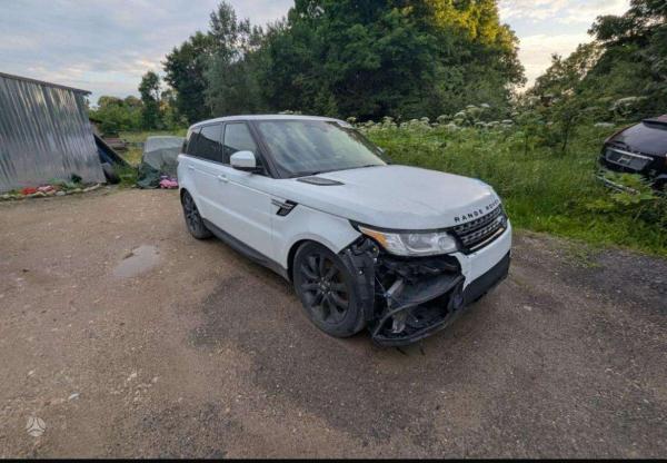 Balts Land Rover Range Rover Sport 2016 Viļņa, ar dzinēja tilpumu 3.00 L un nobraukumu 136 tūkst. km par 9550 €, foto 4 vietnē AUTOMOTO.COM.LV