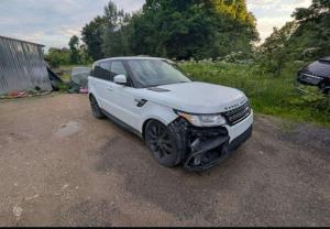 White Land Rover Range Rover Sport 2016 in Vilnius, with an engine capacity of 3.00 L and mileage of 136 thousand km for 9550 €, photo 5 on AUTOMOTO.COM.LV