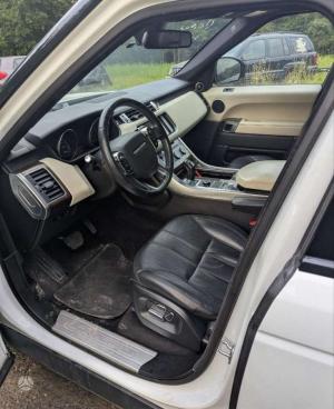 White Land Rover Range Rover Sport 2016 in Vilnius, with an engine capacity of 3.00 L and mileage of 136 thousand km for 9550 €, photo 7 on AUTOMOTO.COM.LV