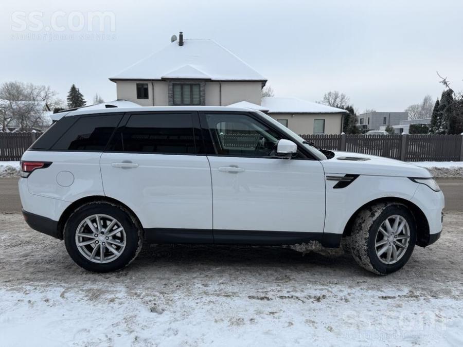 Balts Land Rover Range Rover Sport 2017 Rīga, ar dzinēja tilpumu 3.00 L un nobraukumu 131 tūkst. km par 19700 €, foto 2 vietnē AUTOMOTO.COM.LV