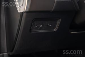 White Land Rover Range Rover Sport 2017 in Riga, with an engine capacity of 3.00 L and mileage of 231 thousand km for 19990 €, photo 26 on AUTOMOTO.COM.LV