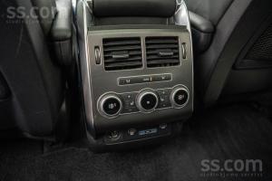 White Land Rover Range Rover Sport 2017 in Riga, with an engine capacity of 3.00 L and mileage of 231 thousand km for 19990 €, photo 30 on AUTOMOTO.COM.LV