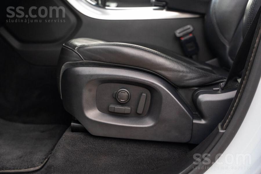 Balts Land Rover Range Rover Sport 2017 Rīga, ar dzinēja tilpumu 3.00 L un nobraukumu 231 tūkst. km par 19990 €, foto 16 vietnē AUTOMOTO.COM.LV