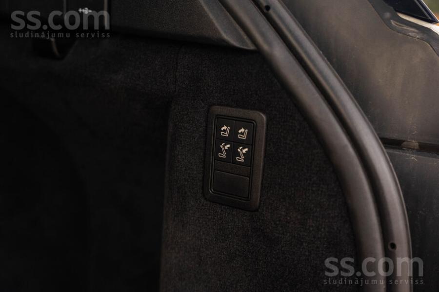 Balts Land Rover Range Rover Sport 2017 Rīga, ar dzinēja tilpumu 3.00 L un nobraukumu 231 tūkst. km par 19990 €, foto 32 vietnē AUTOMOTO.COM.LV