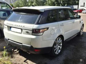 White Land Rover Range Rover Sport 2017 in Vilnius, with an engine capacity of 3.00 L and mileage of 273 thousand km for 10000 €, photo 4 on AUTOMOTO.COM.LV