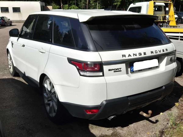 Balts Land Rover Range Rover Sport 2017 Viļņa, ar dzinēja tilpumu 3.00 L un nobraukumu 273 tūkst. km par 10000 €, foto 4 vietnē AUTOMOTO.COM.LV