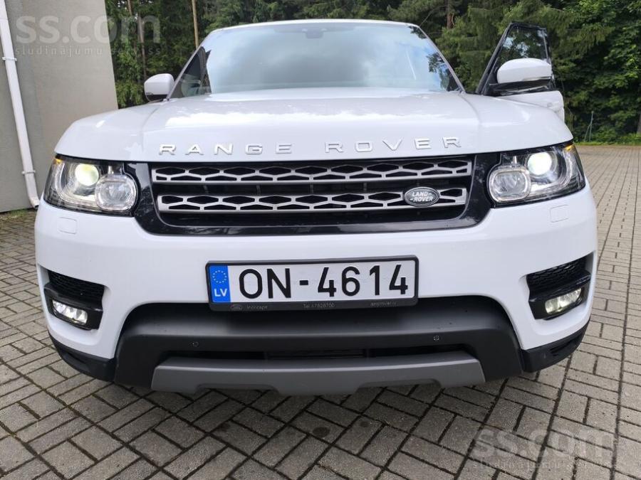 White Land Rover Range Rover Sport 2017 in Valmiera, with an engine capacity of 3.00 L and mileage of 117 thousand km for 19999 €, photo 13 on AUTOMOTO.COM.LV