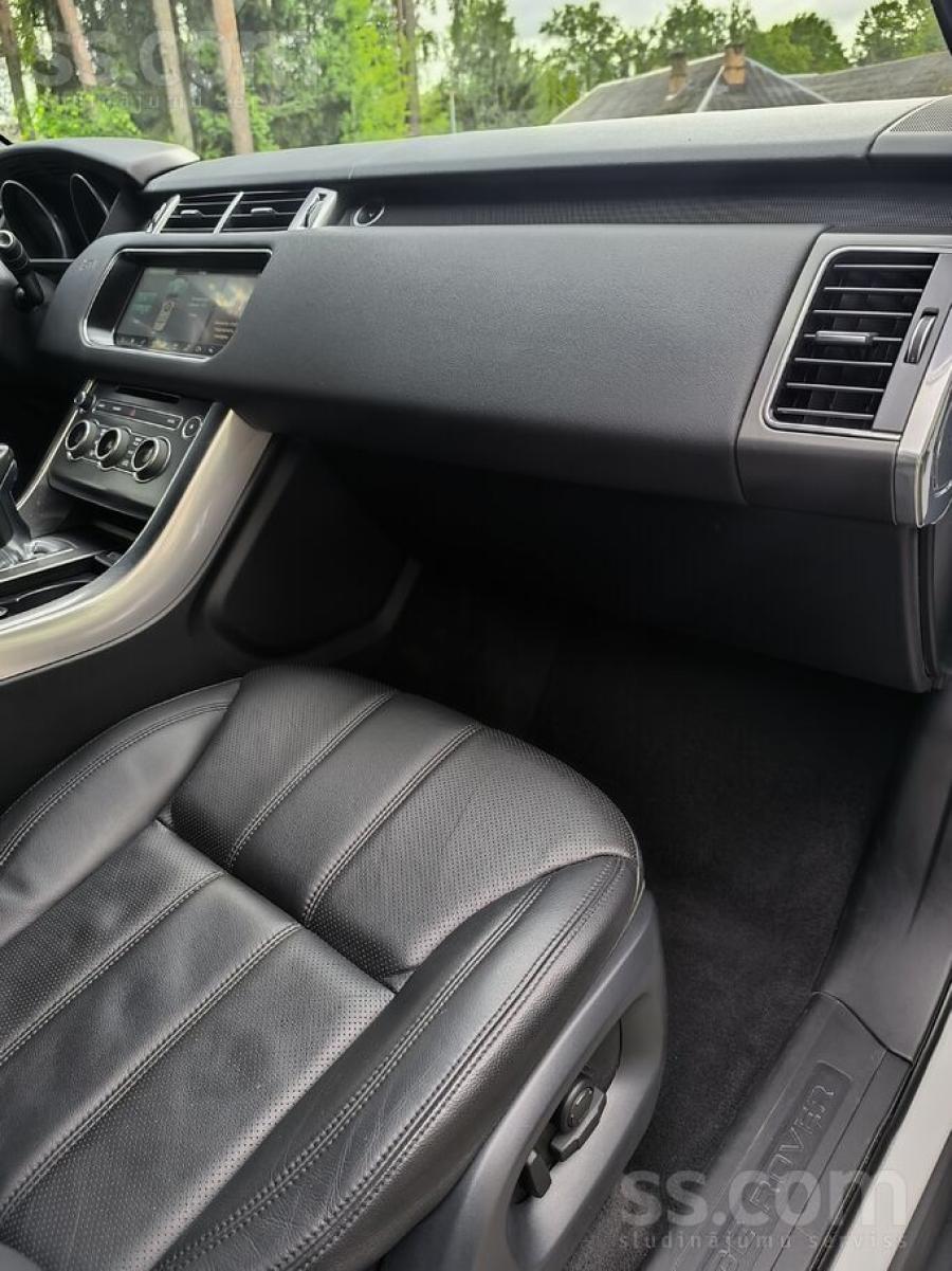 White Land Rover Range Rover Sport 2017 in Valmiera, with an engine capacity of 3.00 L and mileage of 117 thousand km for 19999 €, photo 25 on AUTOMOTO.COM.LV