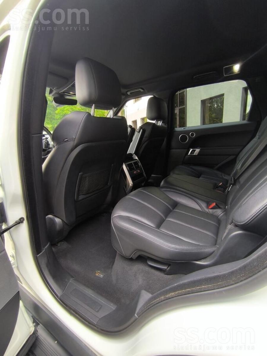 White Land Rover Range Rover Sport 2017 in Valmiera, with an engine capacity of 3.00 L and mileage of 117 thousand km for 19999 €, photo 30 on AUTOMOTO.COM.LV