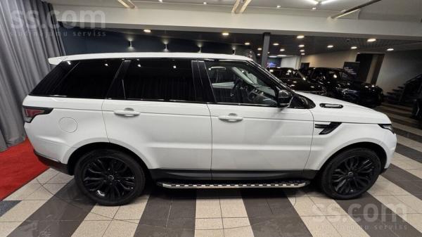 White Land Rover Range Rover Sport 2018 in Riga, with an engine capacity of 3.00 L and mileage of 136 thousand km for 25990 €, photo 4 on AUTOMOTO.COM.LV