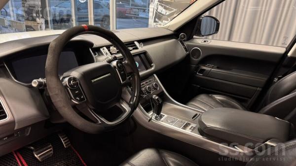 White Land Rover Range Rover Sport 2018 in Riga, with an engine capacity of 3.00 L and mileage of 136 thousand km for 25990 €, photo 9 on AUTOMOTO.COM.LV