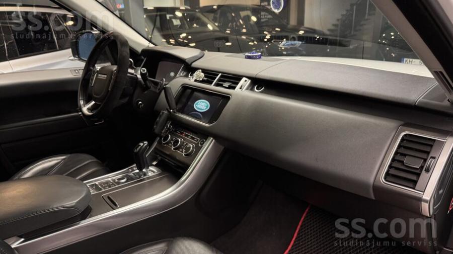 Balts Land Rover Range Rover Sport 2018 Rīga, ar dzinēja tilpumu 3.00 L un nobraukumu 136 tūkst. km par 25990 €, foto 13 vietnē AUTOMOTO.COM.LV