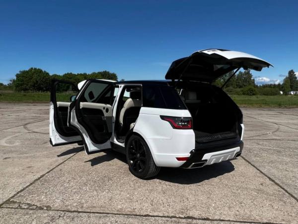 White Land Rover Range Rover Sport 2018 in Riga, with an engine capacity of 3.00 L and mileage of 99 thousand km for 48000 €, photo 4 on AUTOMOTO.COM.LV