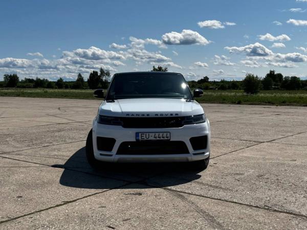 White Land Rover Range Rover Sport 2018 in Riga, with an engine capacity of 3.00 L and mileage of 99 thousand km for 48000 €, photo 5 on AUTOMOTO.COM.LV