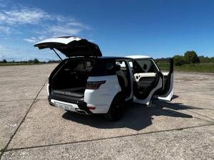 Balts Land Rover Range Rover Sport 2018 Rīga, ar dzinēja tilpumu 3.00 L un nobraukumu 99 tūkst. km par 48000 €, foto 4 vietnē AUTOMOTO.COM.LV
