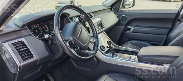 White Land Rover Range Rover Sport 2018 in Riga, with an engine capacity of 3.00 L and mileage of 130 thousand km for 23000 €, photo 4 on AUTOMOTO.COM.LV