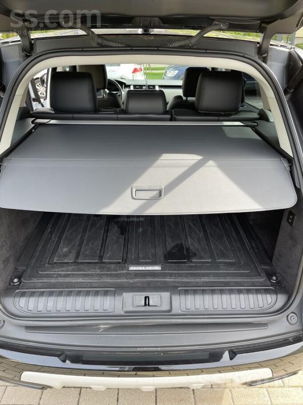 White Land Rover Range Rover Sport 2019 in Riga, with an engine capacity of 3.00 L and mileage of 142 thousand km for 29000 €, photo 9 on AUTOMOTO.COM.LV