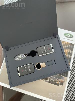 Balts Land Rover Range Rover Sport 2019 Rīga, ar dzinēja tilpumu 3.00 L un nobraukumu 142 tūkst. km par 29000 €, foto 16 vietnē AUTOMOTO.COM.LV