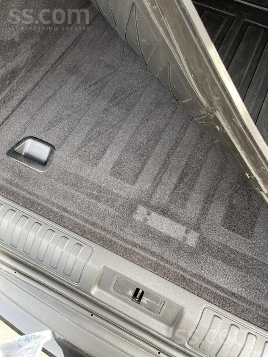 Balts Land Rover Range Rover Sport 2019 Rīga, ar dzinēja tilpumu 3.00 L un nobraukumu 142 tūkst. km par 29000 €, foto 17 vietnē AUTOMOTO.COM.LV