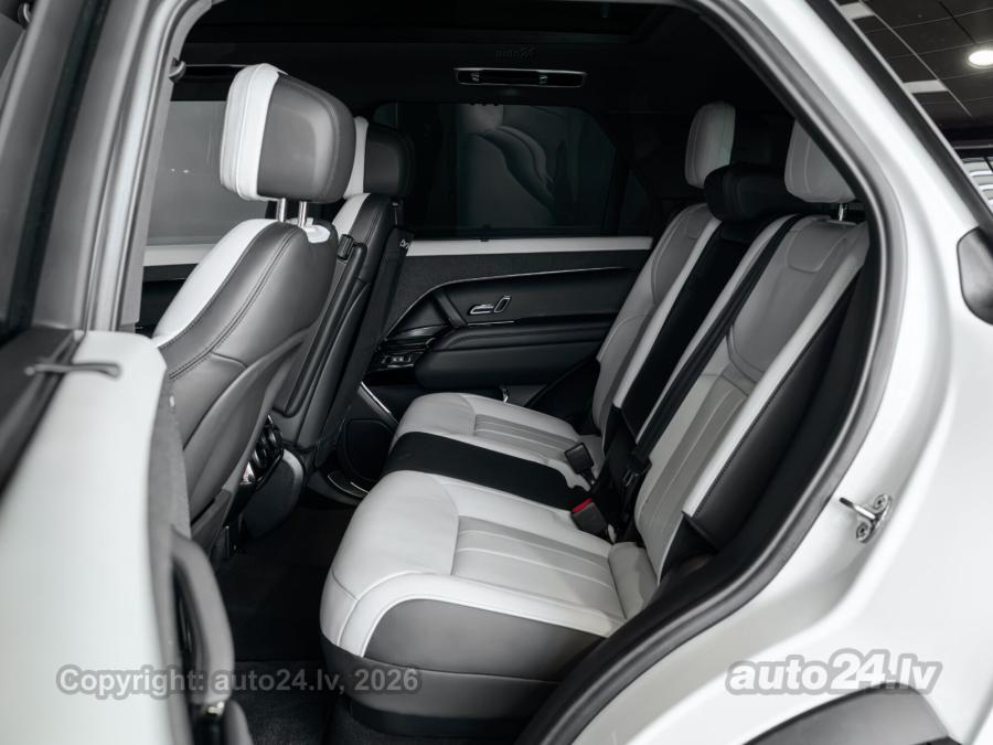 Balts Land Rover Range Rover Sport 2025 Tallina, ar dzinēja tilpumu 3.00 L un nobraukumu 24 tūkst. km par 116900 €, foto 11 vietnē AUTOMOTO.COM.LV