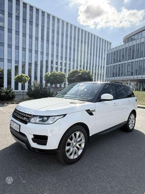 White Land Rover Range Rover Sport 2016 in Vilnius, with an engine capacity of 2.99 L and mileage of 212 thousand km for 11999 €, photo 1 on AUTOMOTO.COM.LV