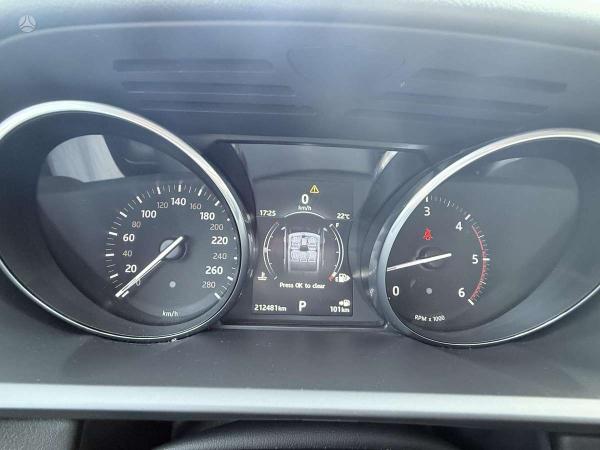 White Land Rover Range Rover Sport 2016 in Vilnius, with an engine capacity of 2.99 L and mileage of 212 thousand km for 11999 €, photo 6 on AUTOMOTO.COM.LV