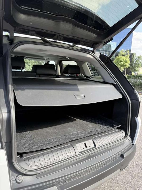 White Land Rover Range Rover Sport 2016 in Vilnius, with an engine capacity of 2.99 L and mileage of 212 thousand km for 11999 €, photo 9 on AUTOMOTO.COM.LV