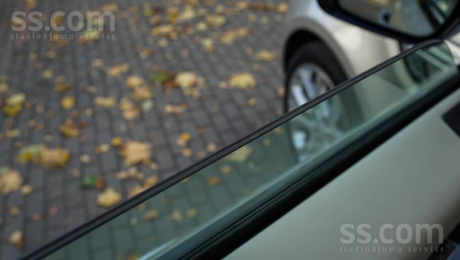 Dzeltens Land Rover Range Rover Sport 2016 Rīga, ar dzinēja tilpumu 3.00 L un nobraukumu 267 tūkst. km par 14450 €, foto 24 vietnē AUTOMOTO.COM.LV