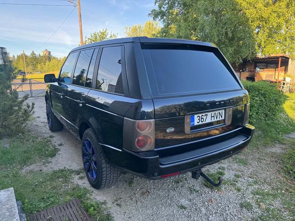 Land Rover Range Rover 2004 Tartu, ar dzinēja tilpumu 3.00 L un nobraukumu 427 tūkst. km par 5600 €, foto 1 vietnē AUTOMOTO.COM.LV