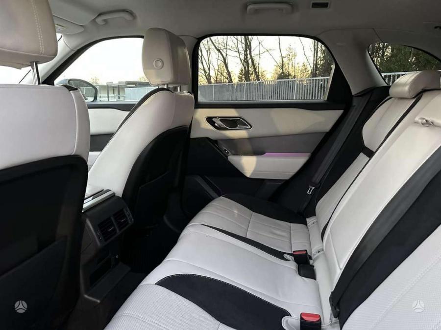 Melns Land Rover Range Rover Velar 2017 Kauņa, ar dzinēja tilpumu 2.00 L un nobraukumu 270 tūkst. km par 22000 €, foto 12 vietnē AUTOMOTO.COM.LV
