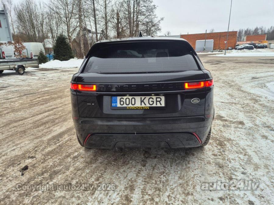 Black Land Rover Range Rover Velar 2017 in Parnu, with an engine capacity of 2.00 L and mileage of 106 thousand km for 30900 €, photo 5 on AUTOMOTO.COM.LV