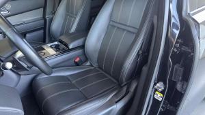 Black Land Rover Range Rover Velar 2017 in Marijampole, with an engine capacity of 2.99 L and mileage of 152 thousand km for 24999 €, photo 12 on AUTOMOTO.COM.LV