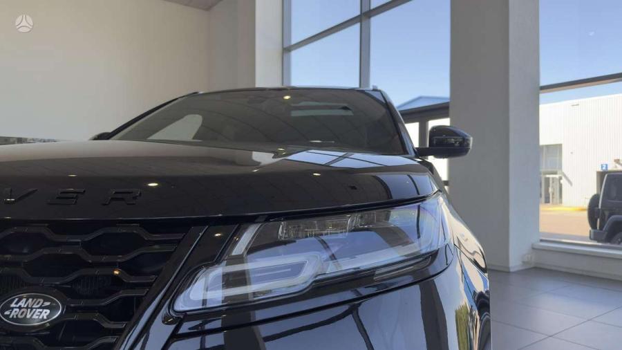 Black Land Rover Range Rover Velar 2017 in Marijampole, with an engine capacity of 2.99 L and mileage of 152 thousand km for 24999 €, photo 21 on AUTOMOTO.COM.LV