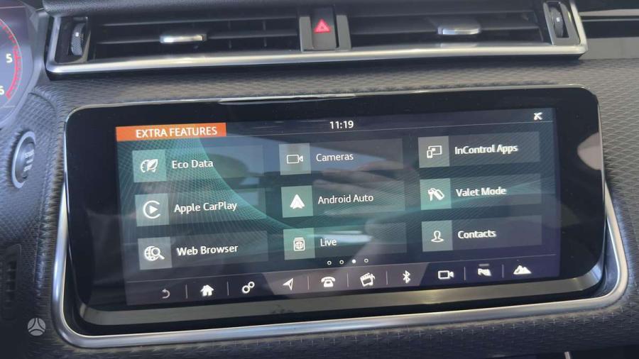 Black Land Rover Range Rover Velar 2017 in Marijampole, with an engine capacity of 2.99 L and mileage of 152 thousand km for 24999 €, photo 24 on AUTOMOTO.COM.LV