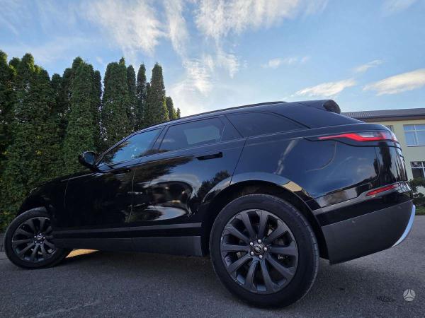 Black Land Rover Range Rover Velar 2018 in Taurage, with an engine capacity of 2.00 L and mileage of 112 thousand km for 24000 €, photo 9 on AUTOMOTO.COM.LV