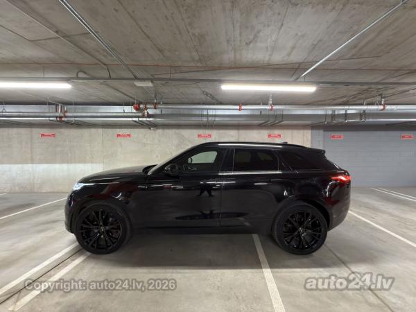 Melns Land Rover Range Rover Velar 2018 Tallina, ar dzinēja tilpumu 2.00 L un nobraukumu 95 tūkst. km par 26900 €, foto  vietnē AUTOMOTO.COM.LV
