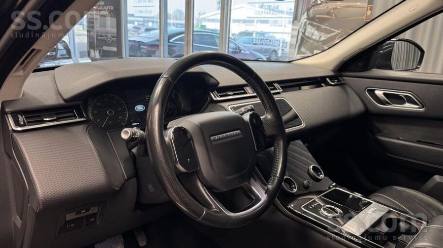 Melns Land Rover Range Rover Velar 2018 Rīga, ar dzinēja tilpumu 2.00 L un nobraukumu 196 tūkst. km par 22990 €, foto 9 vietnē AUTOMOTO.COM.LV