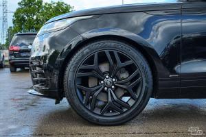 Melns Land Rover Range Rover Velar 2018 Marijampole, ar dzinēja tilpumu 3.00 L un nobraukumu 150 tūkst. km par 28450 €, foto 7 vietnē AUTOMOTO.COM.LV