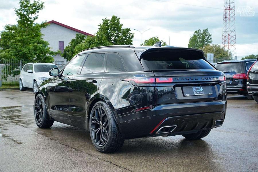 Melns Land Rover Range Rover Velar 2018 Marijampole, ar dzinēja tilpumu 3.00 L un nobraukumu 150 tūkst. km par 28450 €, foto 9 vietnē AUTOMOTO.COM.LV