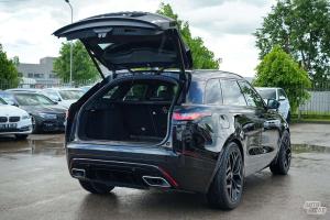 Melns Land Rover Range Rover Velar 2018 Marijampole, ar dzinēja tilpumu 3.00 L un nobraukumu 150 tūkst. km par 28450 €, foto 14 vietnē AUTOMOTO.COM.LV