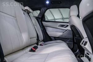 Black Land Rover Range Rover Velar 2018 in Riga, with an engine capacity of 2.00 L and mileage of 192 thousand km for 23890 €, photo 9 on AUTOMOTO.COM.LV