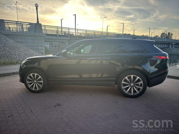 Black Land Rover Range Rover Velar 2018 in Liepaja, with an engine capacity of 2.00 L and mileage of 112 thousand km for 28500 €, photo 10 on AUTOMOTO.COM.LV