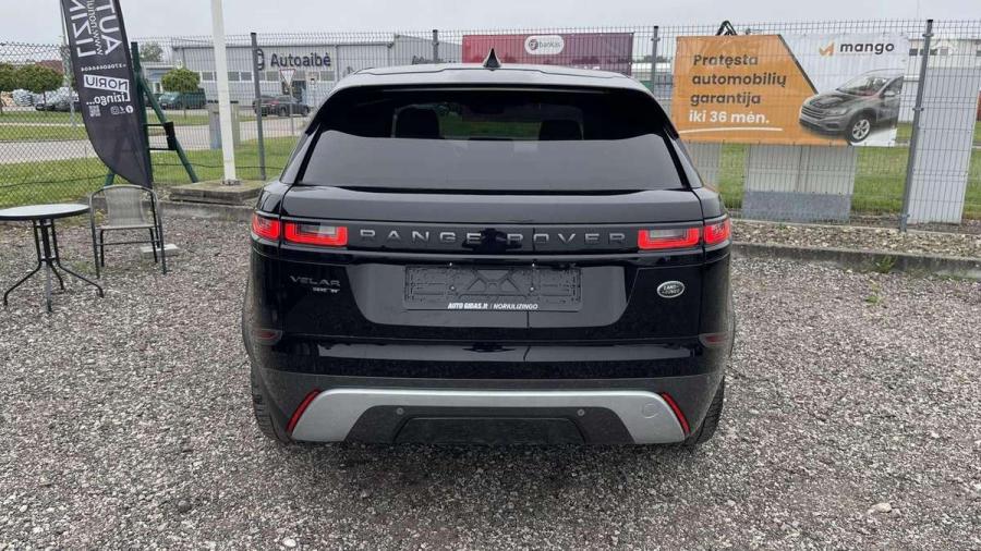 Melns Land Rover Range Rover Velar 2018 Marijampole, ar dzinēja tilpumu 2.00 L un nobraukumu 152 tūkst. km par 22290 €, foto 14 vietnē AUTOMOTO.COM.LV