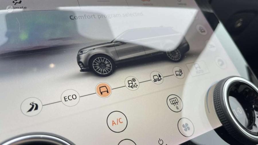 Melns Land Rover Range Rover Velar 2018 Marijampole, ar dzinēja tilpumu 2.00 L un nobraukumu 152 tūkst. km par 22290 €, foto 35 vietnē AUTOMOTO.COM.LV