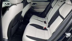 Melns Land Rover Range Rover Velar 2018 Marijampole, ar dzinēja tilpumu 2.00 L un nobraukumu 152 tūkst. km par 22290 €, foto 38 vietnē AUTOMOTO.COM.LV