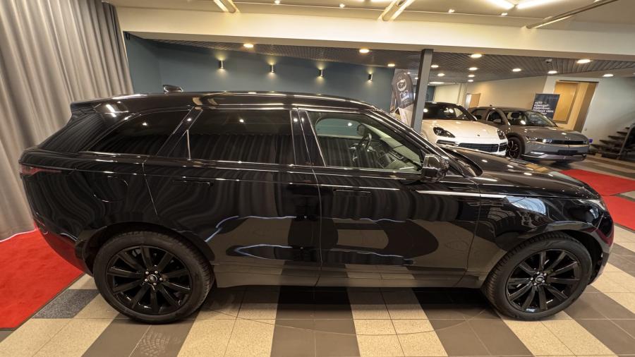 Melns Land Rover Range Rover Velar 2018 Rīga, ar dzinēja tilpumu 2.00 L un nobraukumu 197 tūkst. km par 22990 €, foto 4 vietnē AUTOMOTO.COM.LV
