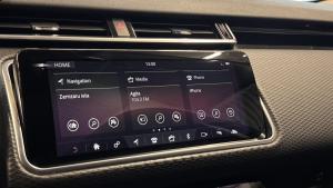 Melns Land Rover Range Rover Velar 2018 Rīga, ar dzinēja tilpumu 2.00 L un nobraukumu 197 tūkst. km par 22990 €, foto 19 vietnē AUTOMOTO.COM.LV