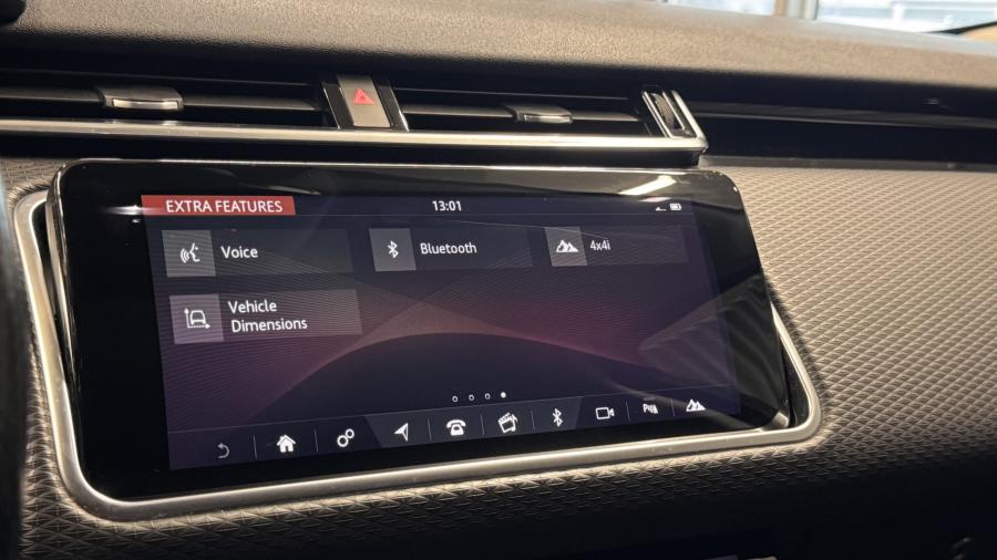 Melns Land Rover Range Rover Velar 2018 Rīga, ar dzinēja tilpumu 2.00 L un nobraukumu 197 tūkst. km par 22990 €, foto 23 vietnē AUTOMOTO.COM.LV